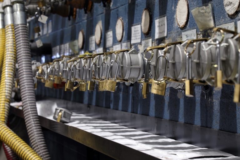 Quality Liquid and Lubricant Packaging | Pack Logix